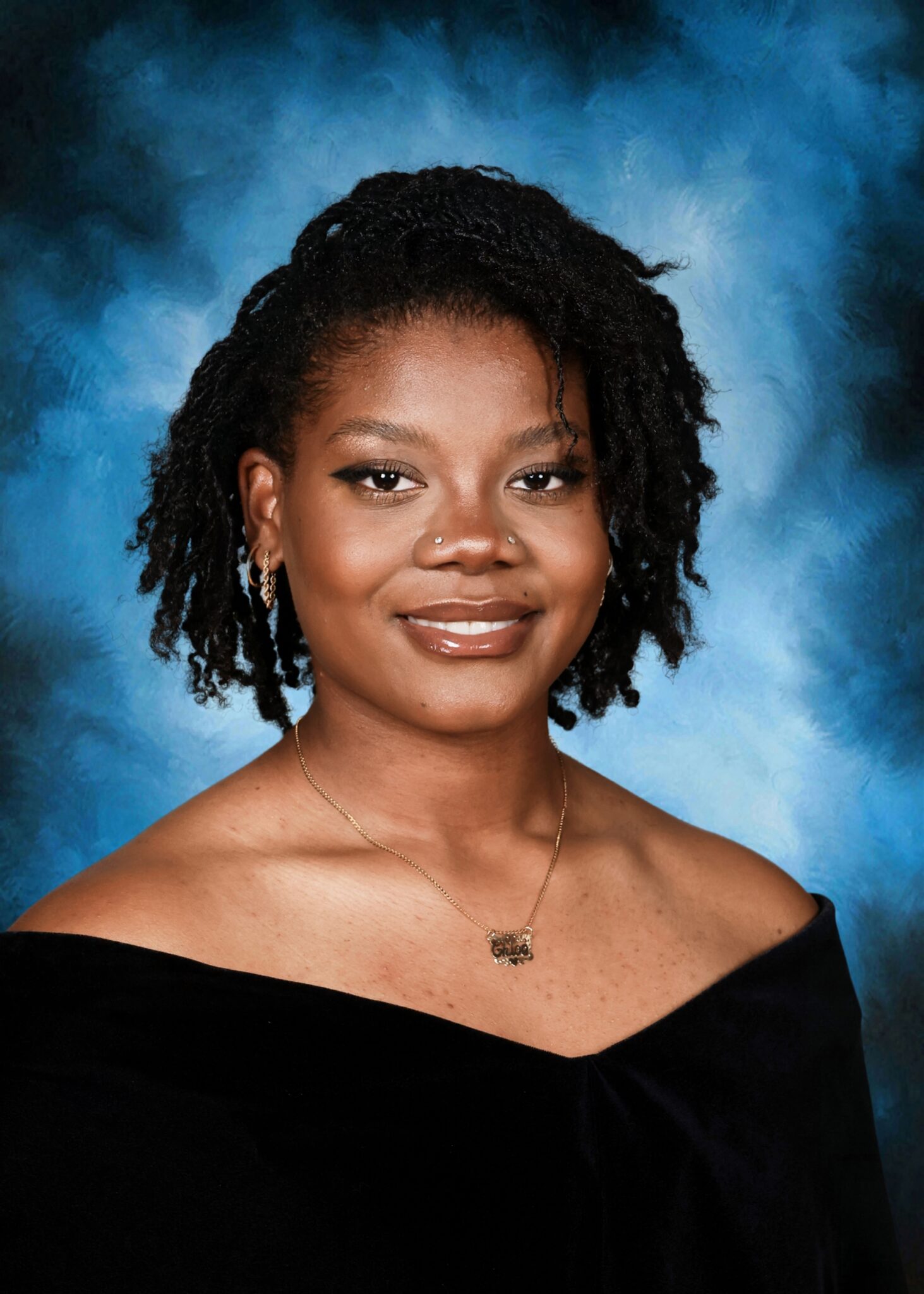 Chloe Worthy Follows Her Parents’ Legacy to West Point With Honor ...